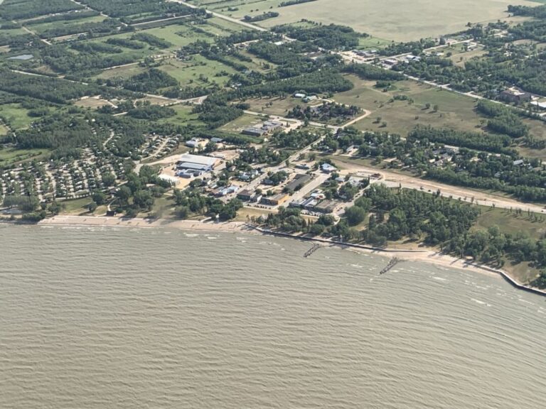 Aerial Tour of Gimli, Manitoba - Retirestyle Travel Travel Guides